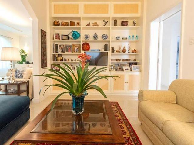 Casa a venda em Alto de Pinheiros