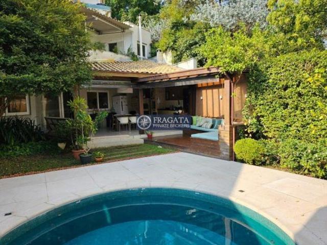 Casa à venda em Alto de Pinheiros, São Paulo 4 quartos sendo 3 suítes e 2 vagas