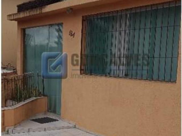 Casa à venda em Alves Dias, São Bernardo do Campo – 2 quartos, 2 vagas, piso porcelanato