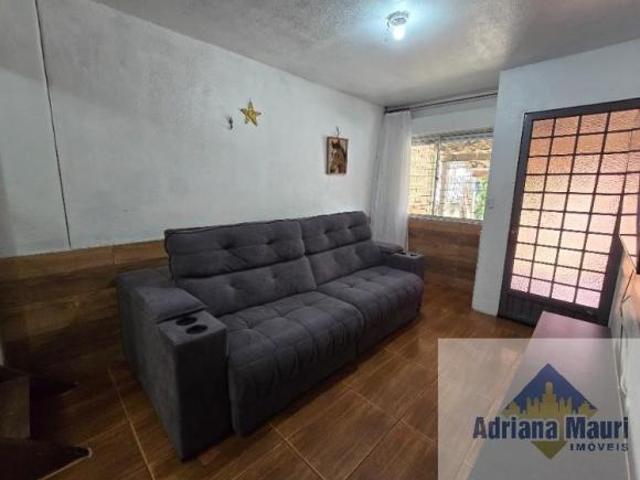 Casa à venda em Alvorada RS, Jardim Algarve! 3 quartos, 1 suíte, 2 banheiros, 3 vagas, 76,74 m²!