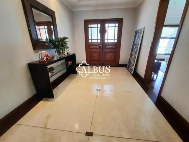 Casa a venda em Aldeia da Serra Barueri SP