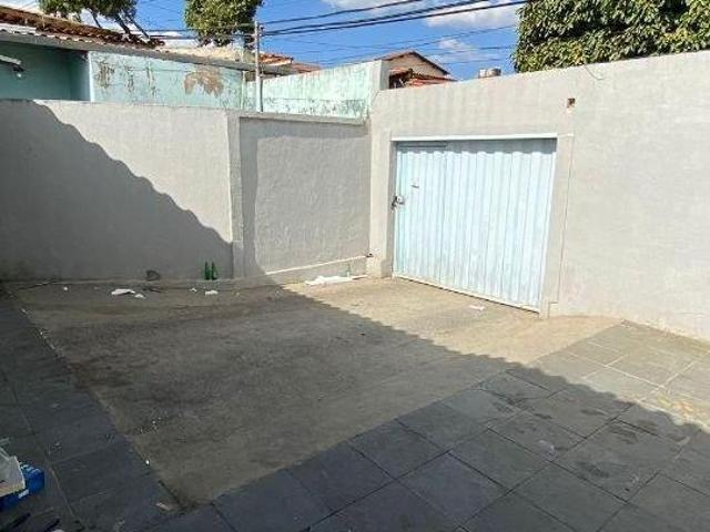 Casa à venda em Alípio de Melo