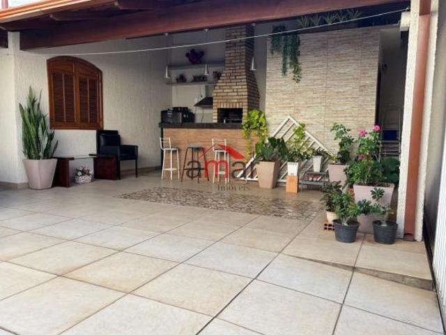 Casa à venda em Alípio de Melo