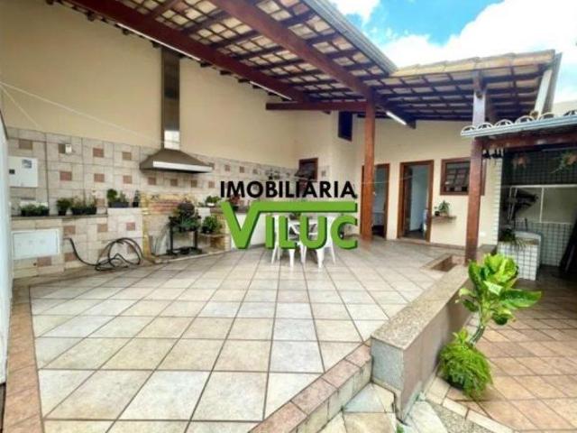 Casa à venda em Alípio de Melo