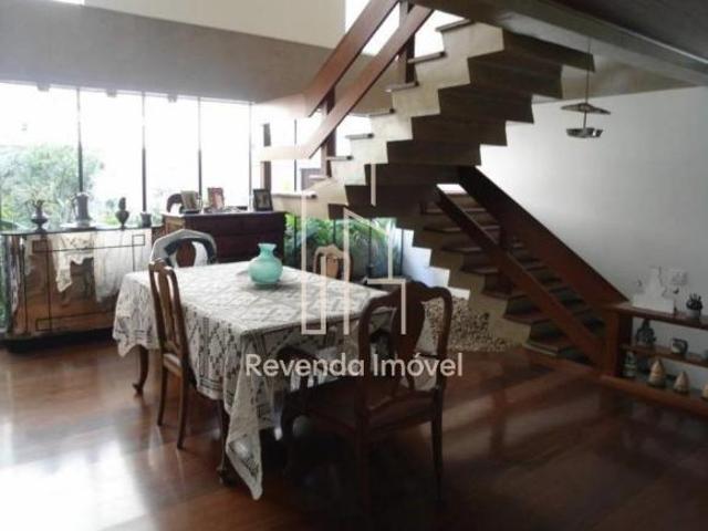 Casa à Venda em Alphaville | 4 Dormitórios, 2 Suítes | Condomínio Residencial 9