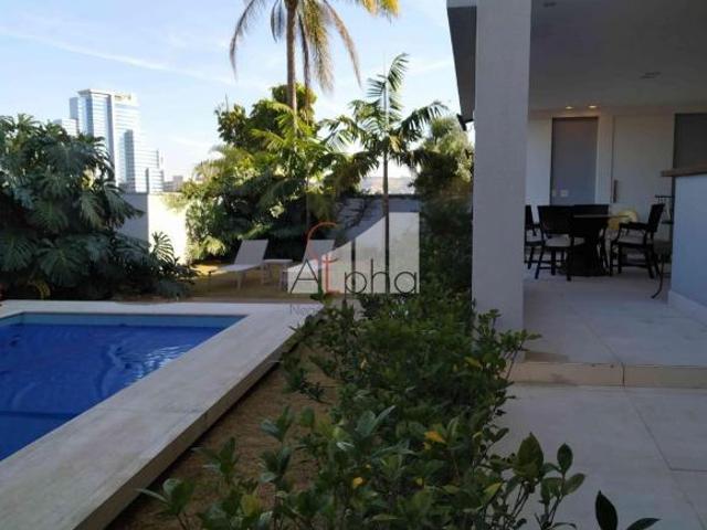 Casa à venda em Alphaville