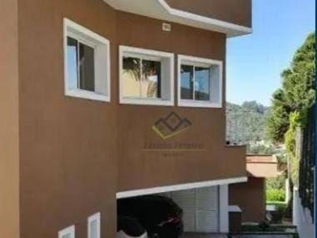 CASA A VENDA EM ALPHAVILLE 600 M²