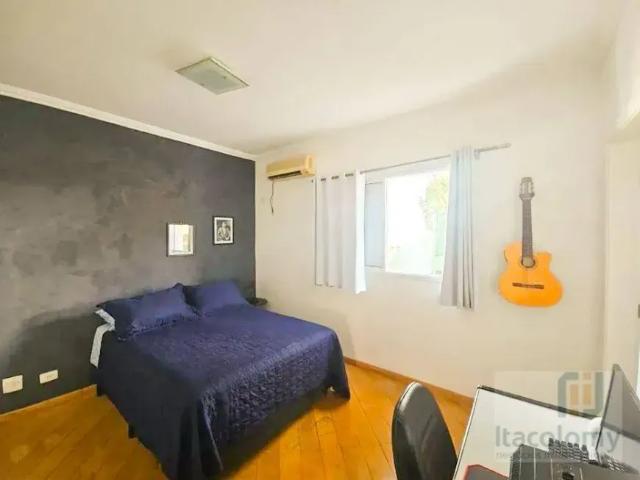 Casa a venda em alphaville