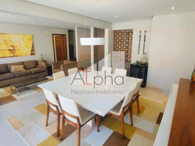 Casa à venda em Alphaville