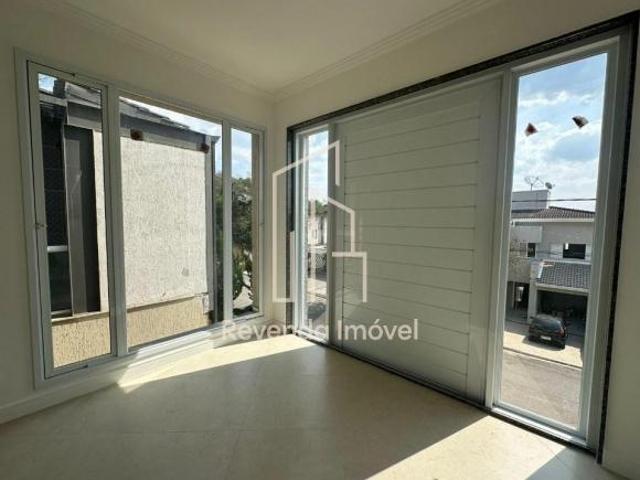 Casa à Venda em Alphaville | 3 Suítes, 4 Vagas | Condomínio Valville 1, Santana