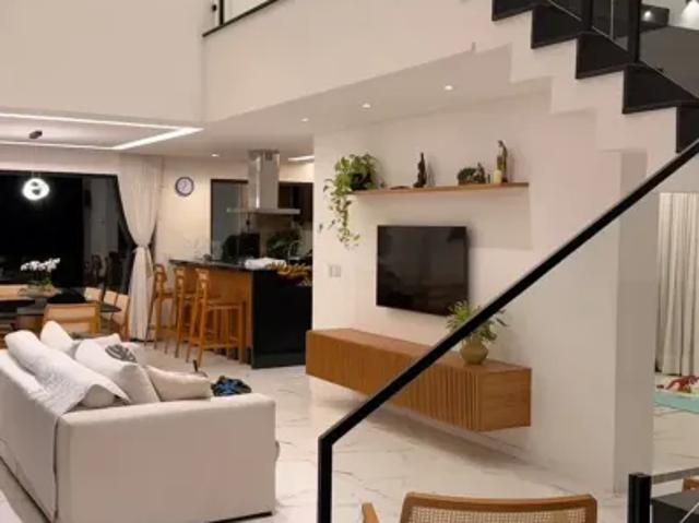 Casa a venda em Alphaville Litoral Norte 3 com 4 quartos piscina área gourmet e nova