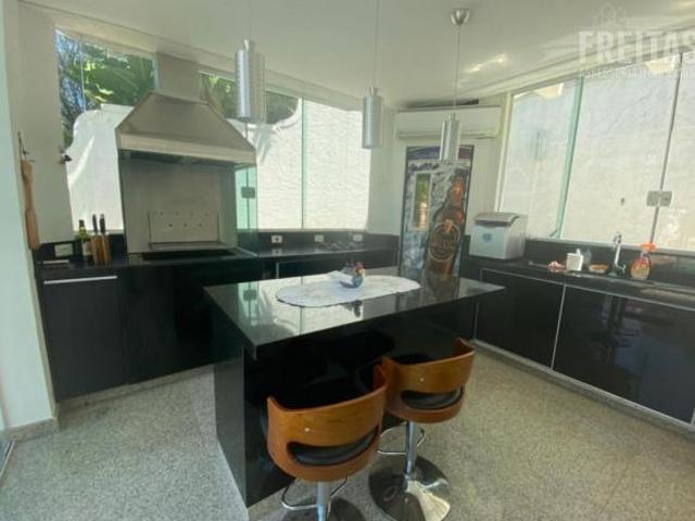 CASA A VENDA EM ALPHAVILLE RESIDENCIAL TAMBORÉ 1
