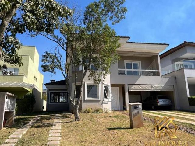 Casa à Venda | 4 Dormitórios | Vista para as Montanhas | Piscina | Espaço Gourmet