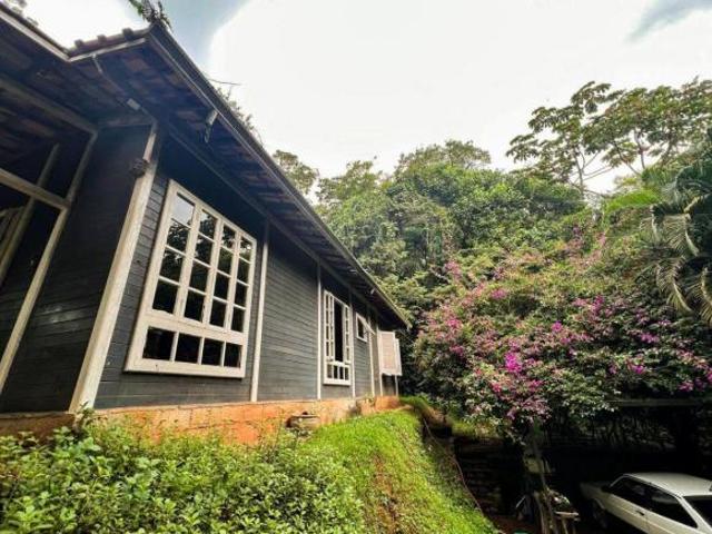 Casa a venda em Arujá condomínio fechado