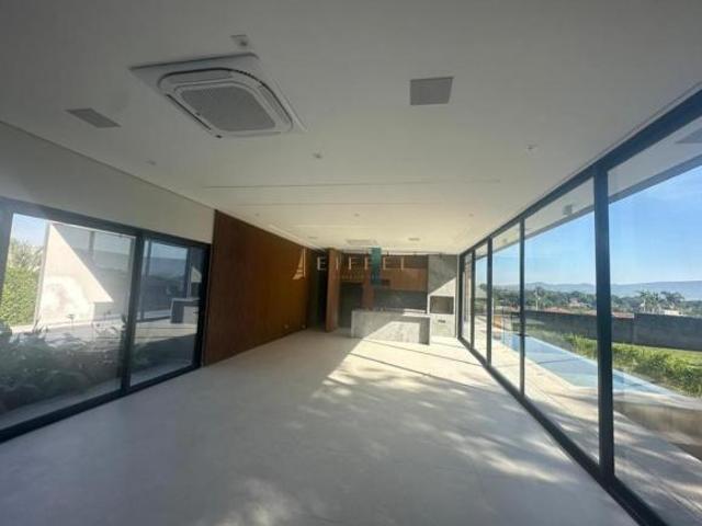 Casa à venda em Araçoiaba da Serra, Condomínio Lago Azul, com 4 suítes, com 320 m²