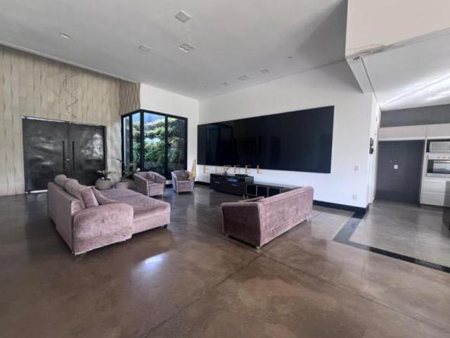 Casa à venda em Araçoiaba da Serra, Condomínio Lago Azul, com 3 suítes, com 360 m²