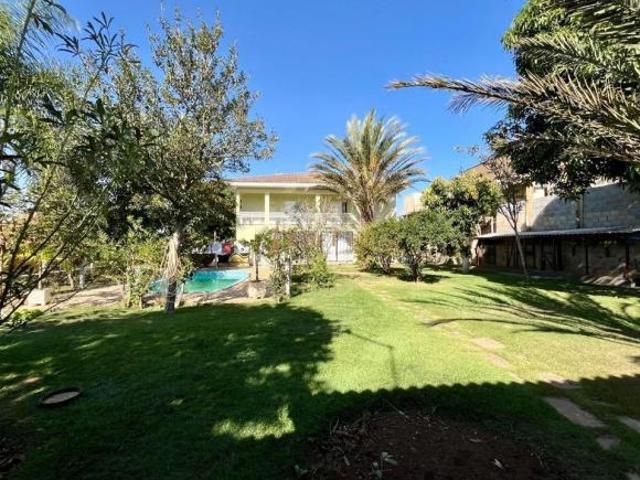 Casa à venda em Araçoiaba da Serra, Condomínio Saint Charbel, com 4 suítes, com 400 m²