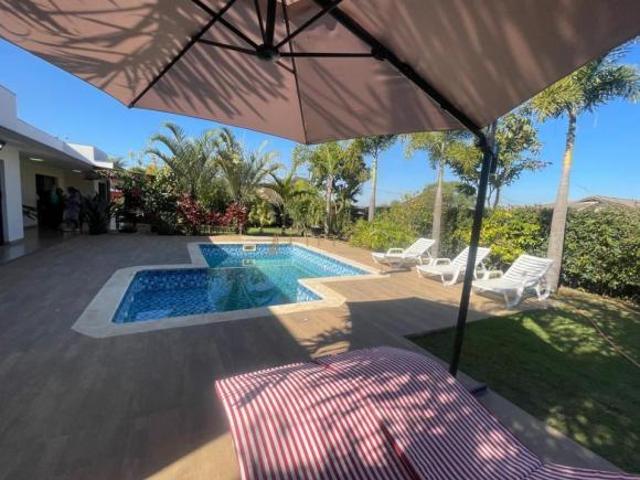 Casa à venda em Araçoiaba da Serra, Condomínio Village Ipanema, com 3 suítes, com 341 m²
