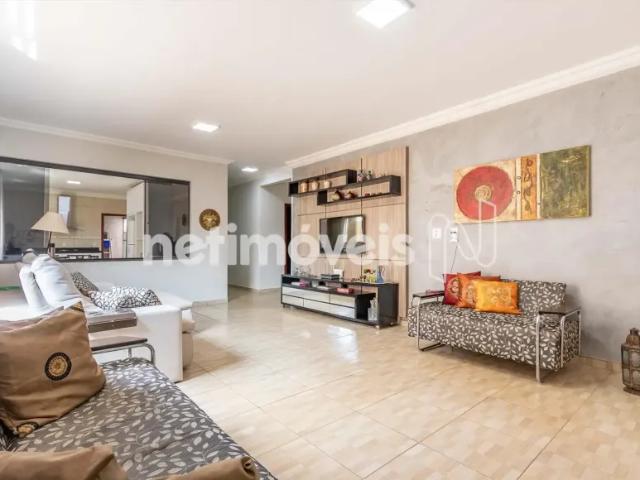 Casa a venda em arniqueiras