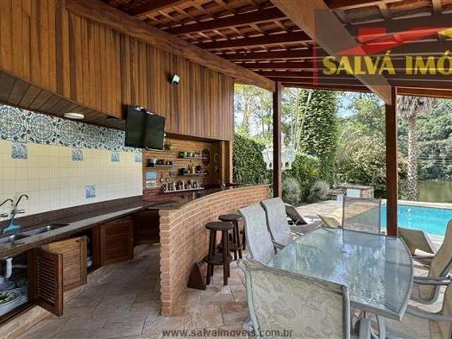 Casa à venda em Atibaia