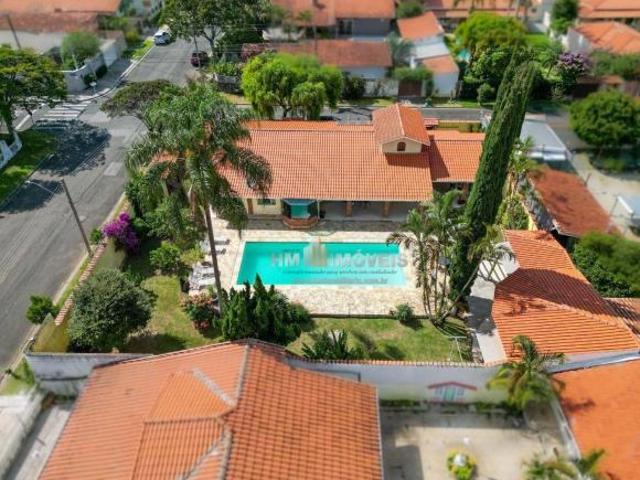 Casa à venda em Atibaia