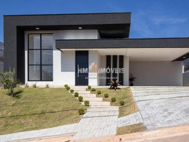 Casa à venda em Atibaia