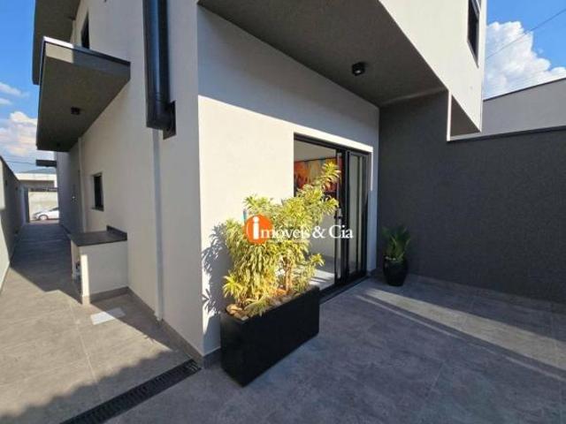 Casa a venda em Atibaia com 03 Suites no Jardim do Lago