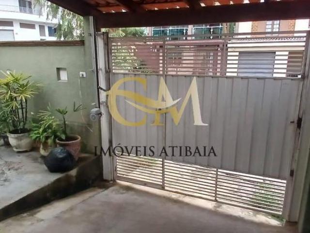 Casa à venda em Atibaia com ótima localização