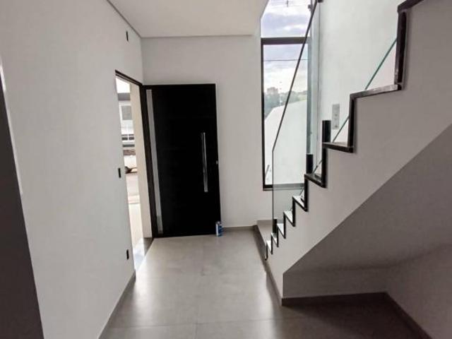 Casa à Venda em Atibaia – Excelente Acabamento! Por R$ 690 mil