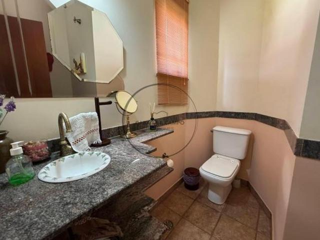 Casa à venda em Atibaia – Excelente localização e alto padrão construtivo