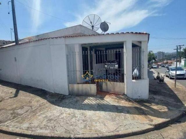 Casa à Venda em Atibaia Jardim, Atibaia SP Ideal para Residencial ou Comercial