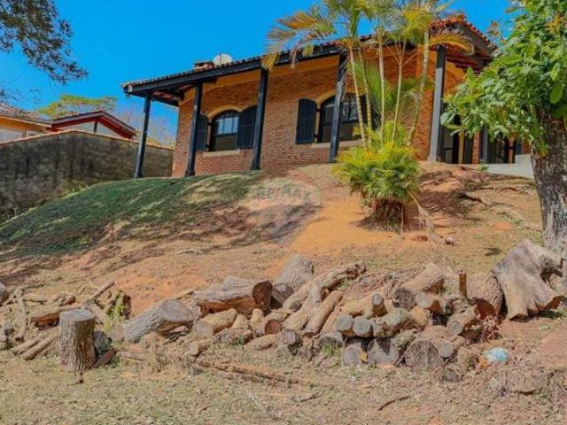Casa a Venda em Atibaia no Condomínio Portal dos Nobres
