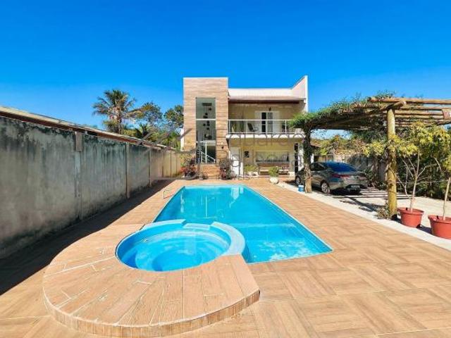 Casa à Venda em Atibaia/SP