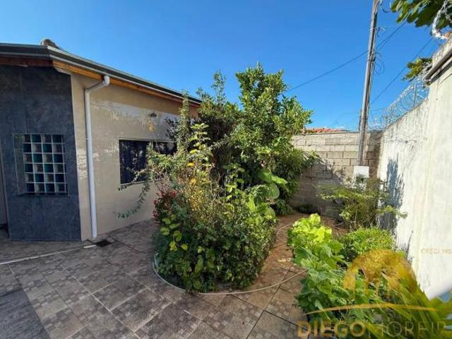 CASA À VENDA EM ATIBAIA/SP