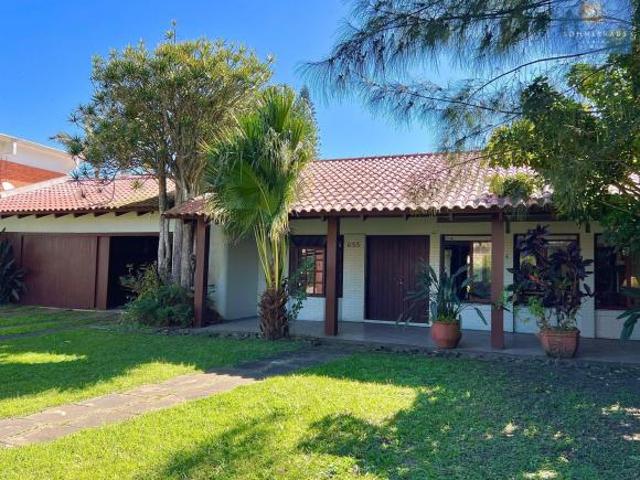 Casa a venda em Atlântida