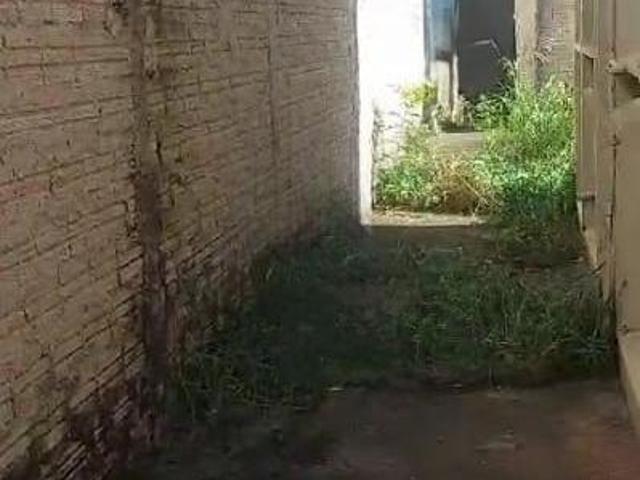 Casa à Venda em Avenida Comercial – 200m² de Terreno em Região Valorizada de Londrina/PR