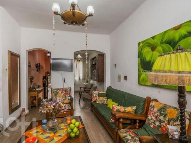 Casa à venda em Azenha com 120 m², 3 quartos, 1 vaga