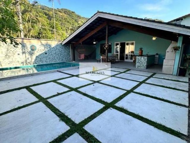 Casa à venda em Boiçucanga