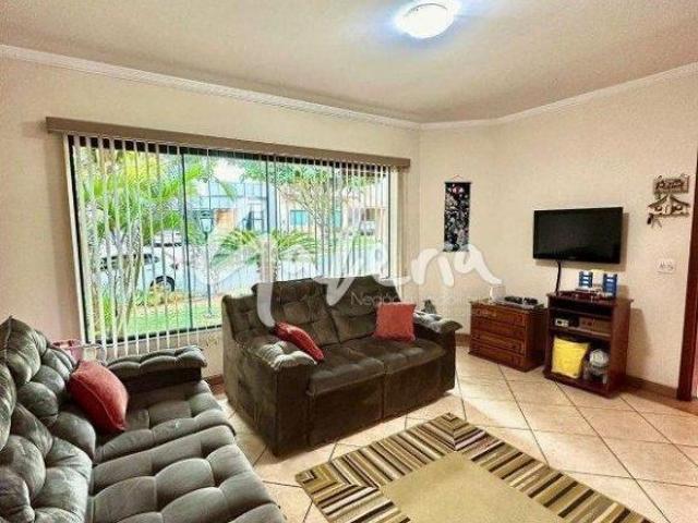 Sobrado à venda em Boituva, SP 250m² de terreno