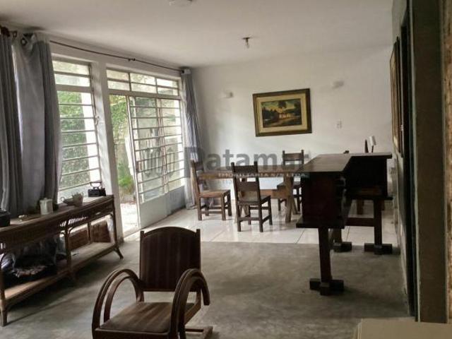 CASA A VENDA EM BOLSÃO AV CAXINGUI PROX AO METRO BUTANTÃ