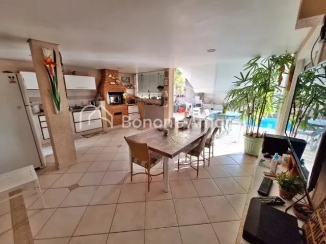 Casa à venda, em bolsão residencialcom segurança 24h Parque das Flores Campinas SP