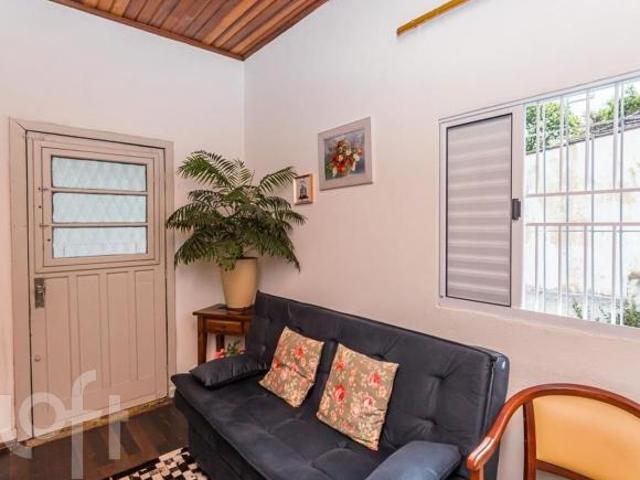 Casa à venda em Bom Jesus com 100 m², 3 quartos, 4 vagas