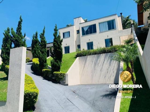 Casa á venda em Bom Jesus dos Perdões em condomínio