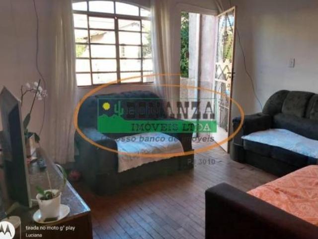 Casa à venda em Bauxita