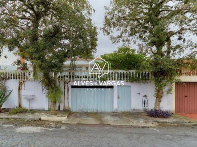 Casa à venda em Bacacheri
