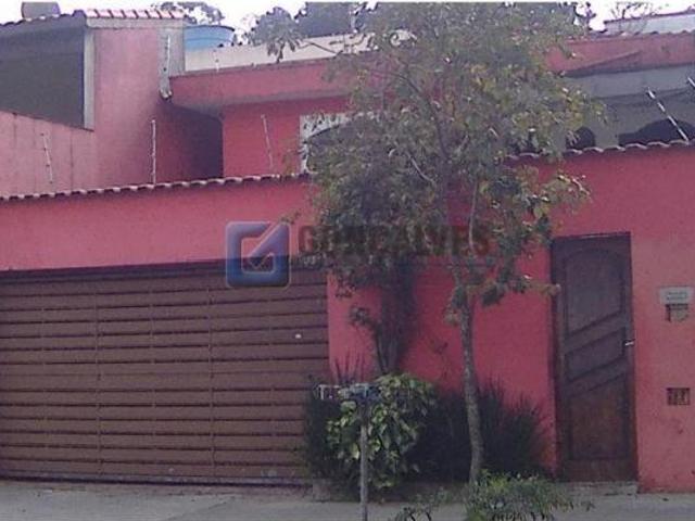 Casa à venda em Baeta Neves, São Bernardo do Campo – 2 quartos, 2 vagas