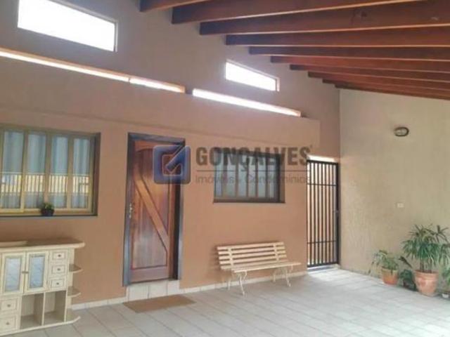 Casa à venda em Baeta Neves, São Bernardo do Campo – 2 quartos, 3 vagas, 160m²