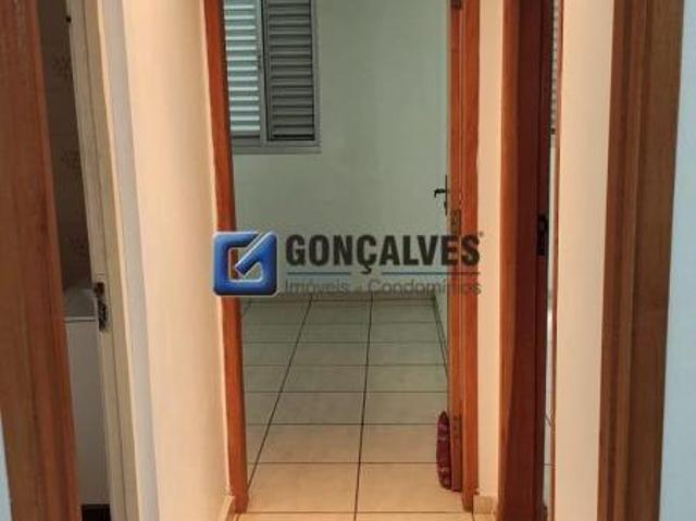 Casa à venda em Baeta Neves, São Bernardo do Campo 2 Quartos, Frente, 2 Vagas
