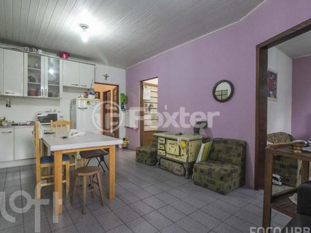 Casa à venda em Bairro do Parque com 98 m², 3 quartos, 1 suíte, 4 vagas