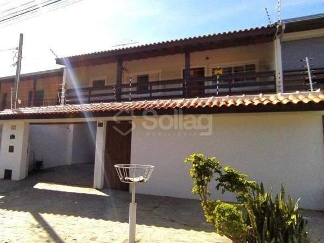 Casa à venda em bairro tranquilo, na cidade de Vinhedo!